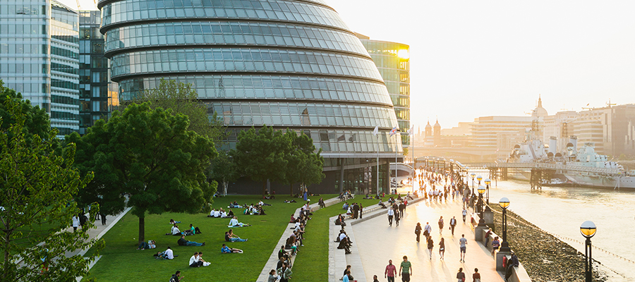 Fidelity International